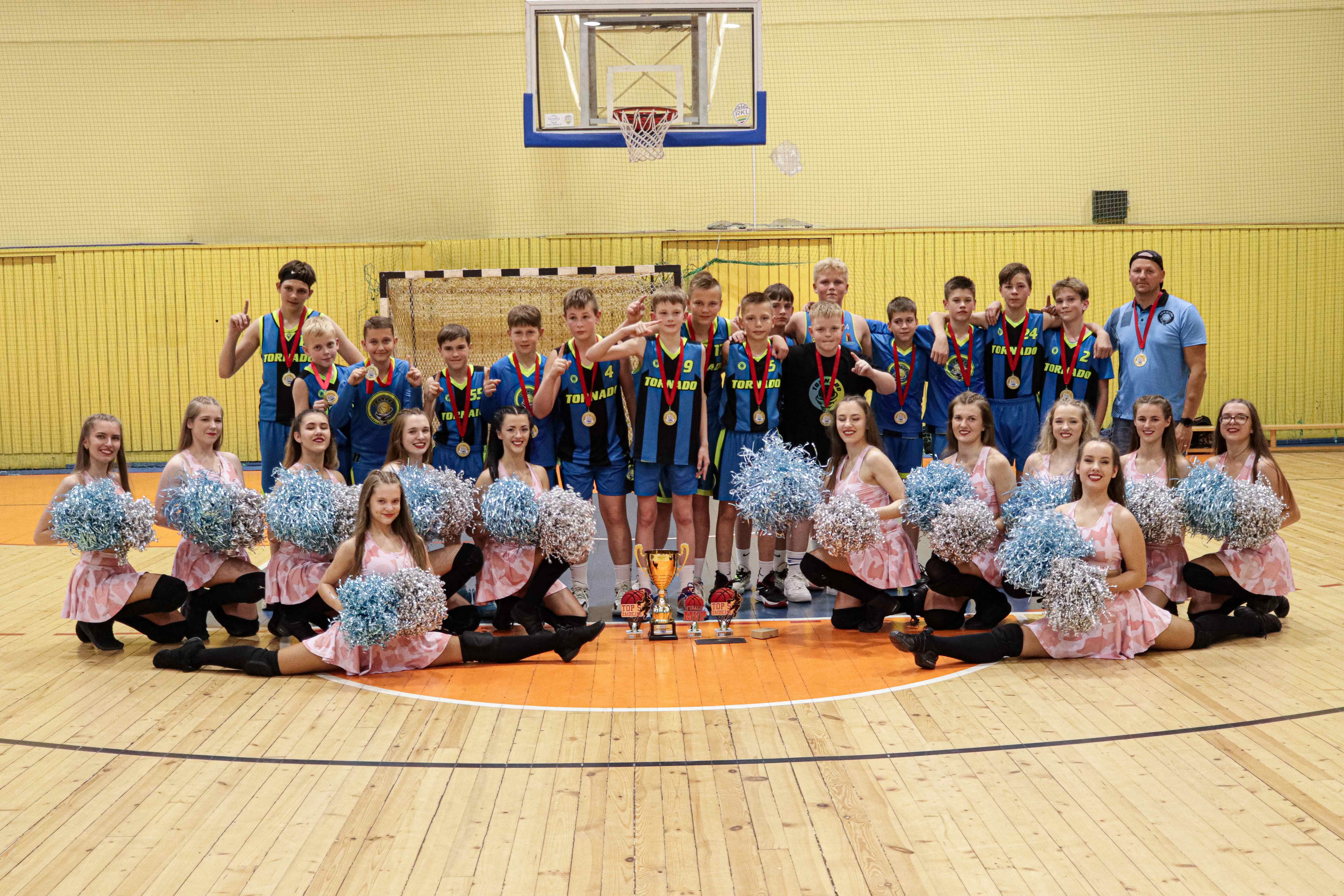 KKML 2022-2023 m. sezoną vainikavo triukšmingi 2011 moksleivių grupės ...